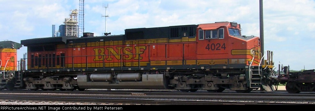 BNSF 4024